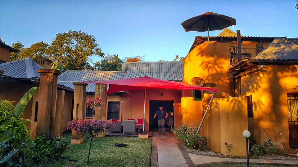 Gecko Lodge is just 16 kms from the Kruger Park's Phabeni Gate